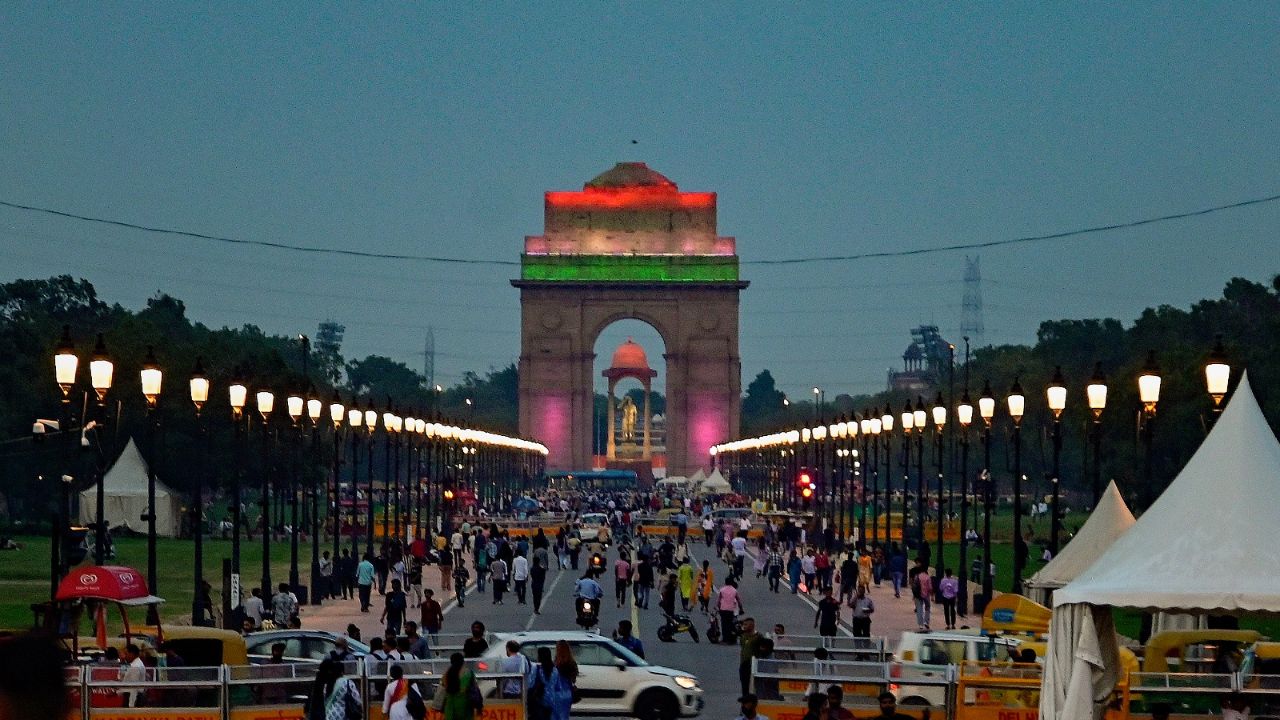 क्या है Republic Day 2025 परेड की थीम, रूट और कौन-कौन से दिए जाएंगे सम् ...