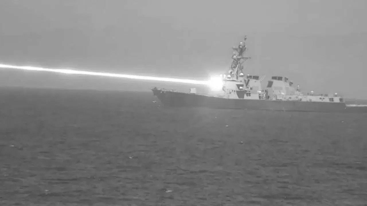 एक अटैक और दुश्मन खाक, अमेरिका का सबसे शक्तिशाली लेजर वेपन HELIOS; ताकत ...