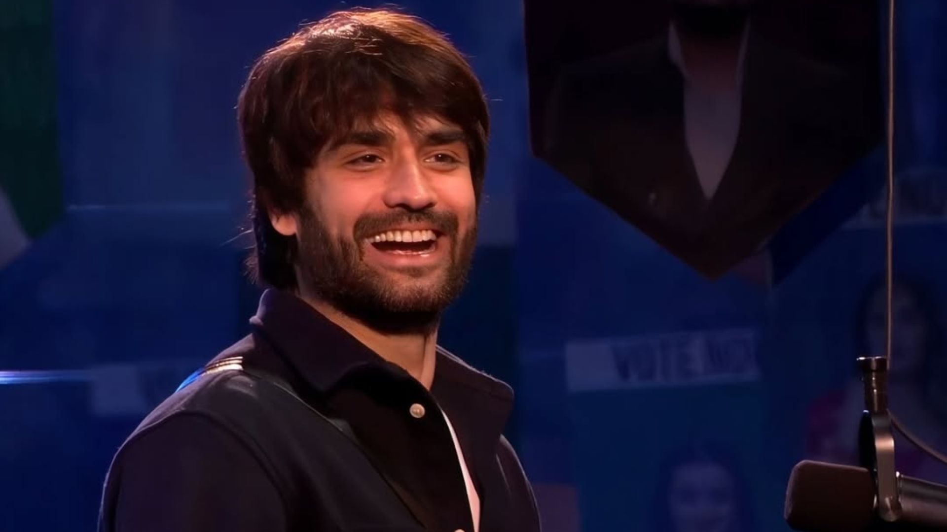 Vivian Dsena बहरीन सरकार से सम्मानित होने वाले बने पहले टीवी एक्टर ...