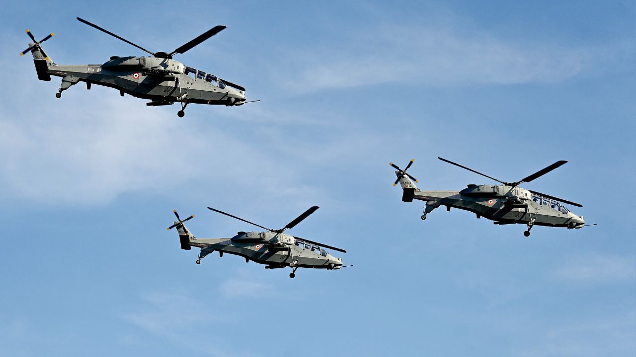 पाकिस्‍तान जरा बच के, चीन संभल के! देशी Apache की रहेगी सीमा पर नजर ...