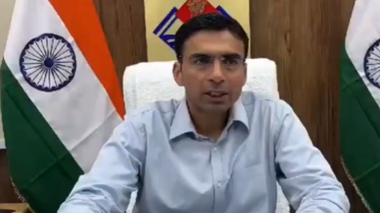 कौन हैं देहरादून के DM साविन बंसल? लोकसभा स्पीकर ओम बिरला की यात्रा के ...