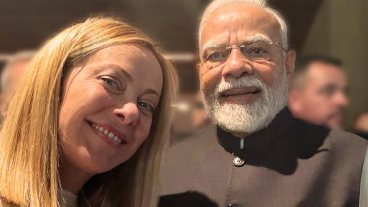 Oye Hoye! इटली की PM ने प्रधानमंत्री नरेंद्र मोदी को Wish किया 'Happy ...