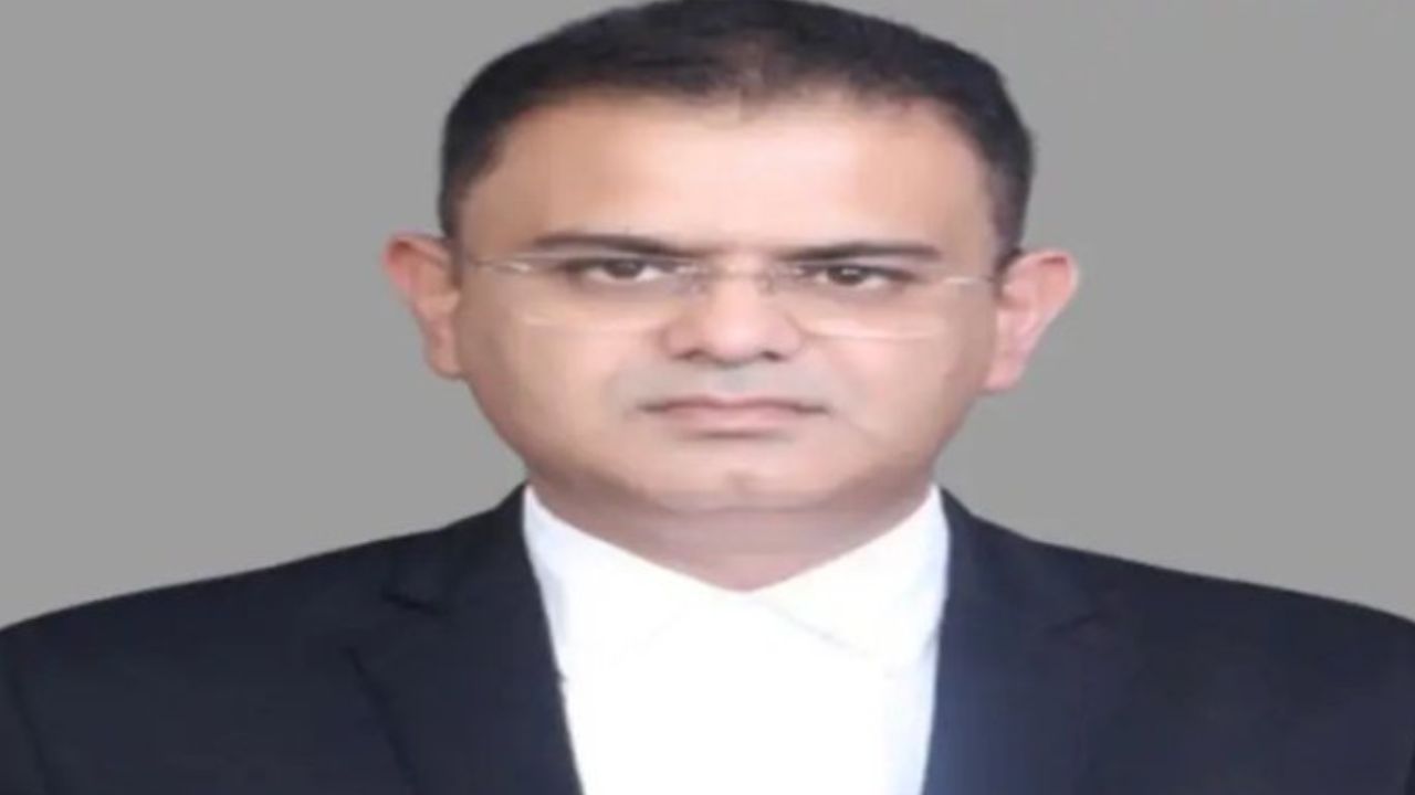 कौन हैं छत्तीसगढ़ के नए महाधिवक्ता विवेक शर्मा? राज्यपाल ने जारी की ...
