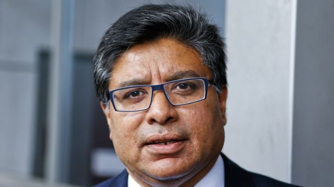 कौन है 'कोकीन लॉयर' दीपक पराड़कर? जानें कनाडा में किन आरोपों के चलते ...